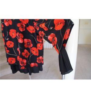 Cartise Canada | Tops | New Cartise Red Floral Print Top Plus Size 6 ...